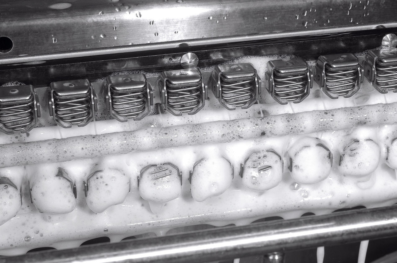 Thermoforming packaging machines for the high-output segment | MULTIVAC