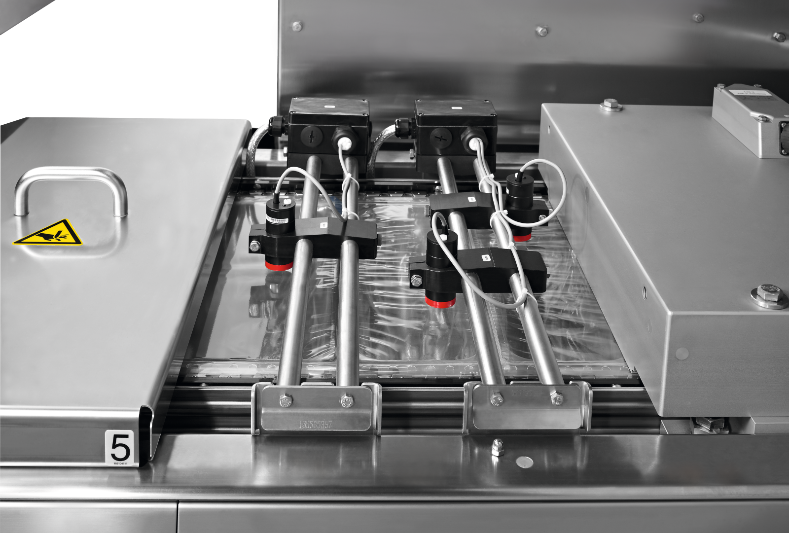 Thermoforming packaging machines for the high-output segment | MULTIVAC